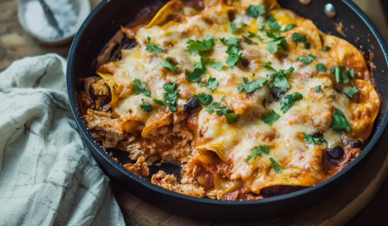 One-Pan Enchiladas: A Beginner-Friendly Comfort Meal – Ina Recipes